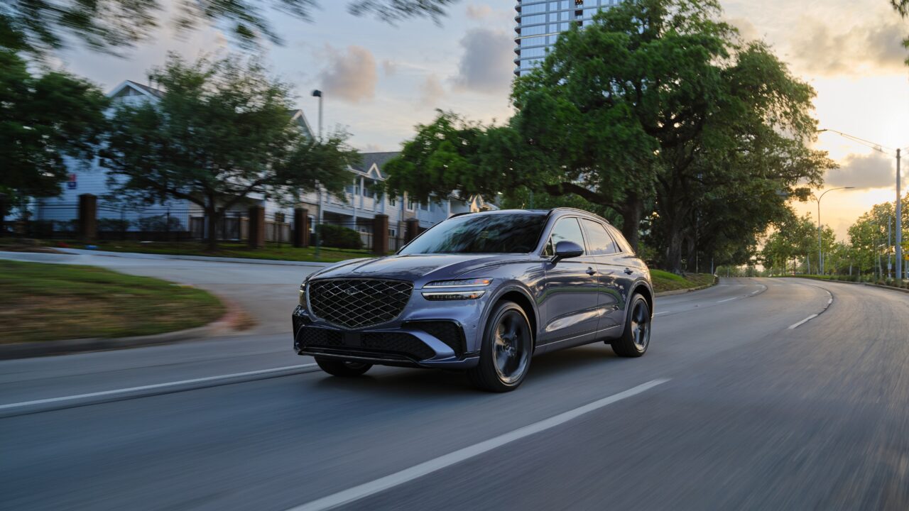 Genesis GV70 Facelift Earns High Praise from North American Automotive ...